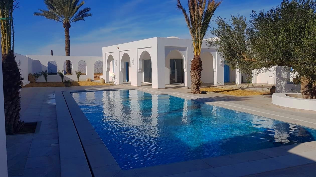 Houch RAMLA 05 suites sur grand terrain